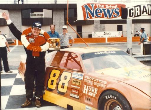 Mike Eddy Wins Again - Gallery - Craig Bontrager | racersreunion.com