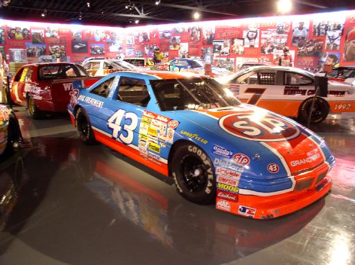 WINSTON CUP MUSEUM - Gallery - RANDALL (PHOTOBUG 43 &45 ...