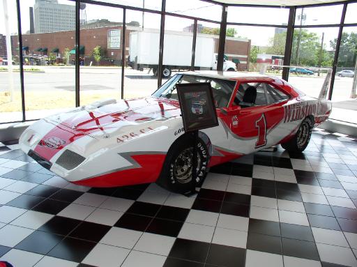WINSTON CUP MUSEUM - Gallery - RANDALL (PHOTOBUG 43 &45 ...