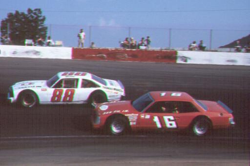 Butch Lindley #16 - Gallery - Greg Minter | racersreunion.com