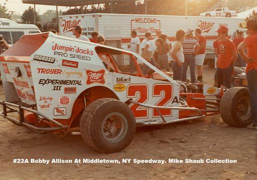 #22 Bobby Allison In Pits - Gallery - Mike Shaub | racersreunion.com