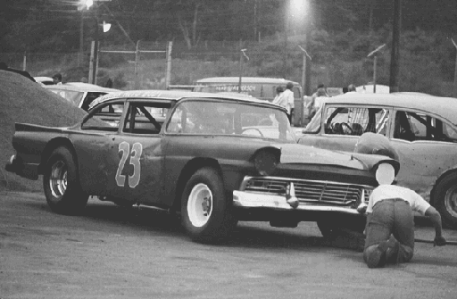 Rick-Healey-Pits-L-DT - Gallery - Ron Wetzler | racersreunion.com