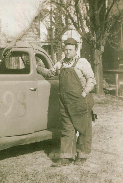 Fred Reeves With 98-94 - Gallery - Ronald Reeves | racersreunion.com