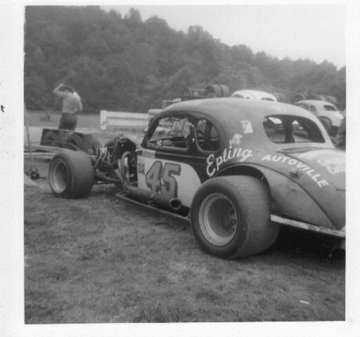 Gerald Compton #45 - Gallery - N.B. Arnold | racersreunion.com