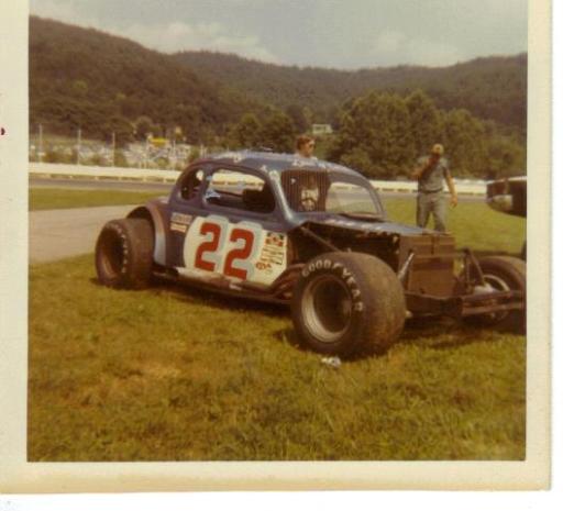Billy Hensley #22 - Gallery - N.B. Arnold | racersreunion.com