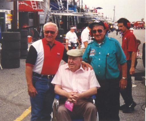 Picture 043 - Gallery - Mike Cox | racersreunion.com