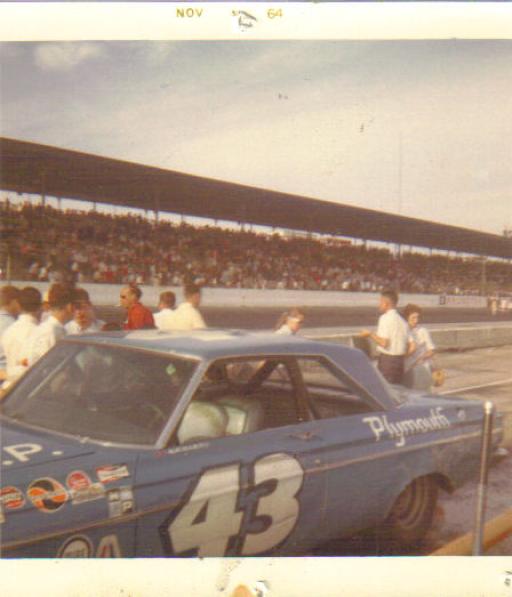 Richard Petty Car, Nov 1964 - Gallery - Tim Leeming | racersreunion.com