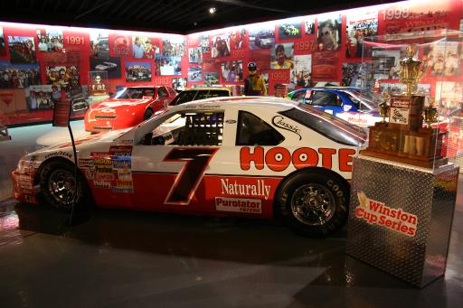 Alan Kulwicki - Gallery - The Winston Cup Museum | racersreunion.com