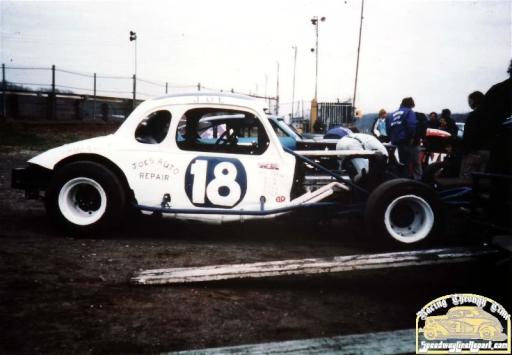 Joe Bubbico 1975 Plainville - Gallery - Ron Wetzler | racersreunion.com