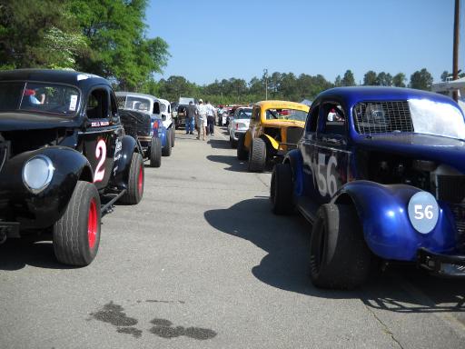 Vintage Race Cars - Gallery - Devin | racersreunion.com