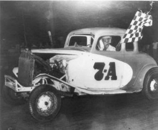 Bobby Johns With Checkers - Gallery - Bill Rankin | racersreunion.com