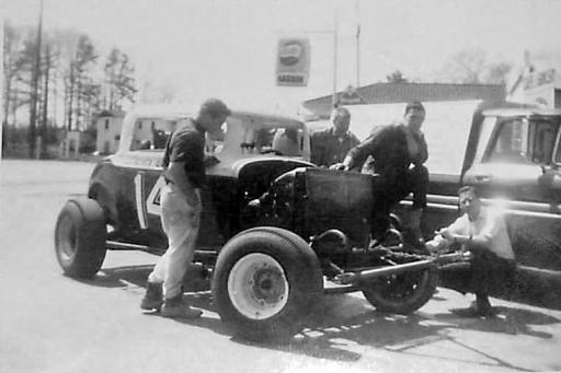 HARRIS SPEEDWAY - Gallery - RANDY GILBERT | racersreunion.com