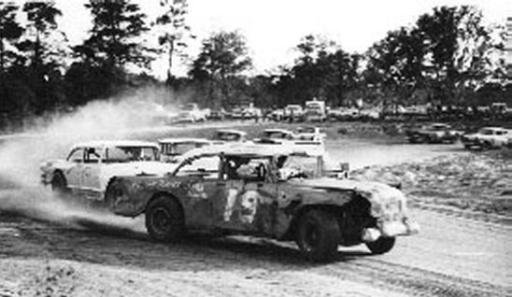 Bob Whitaker Leads At DeLand - Gallery - Bill Rankin | racersreunion.com