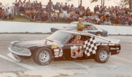 Neal Sceva 1970 Mustang - Gallery - Gary M. Sutton | racersreunion.com