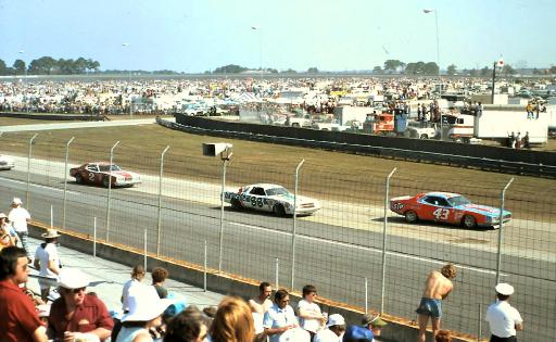 #43 Richard Petty #88 Darrell Waltrip #2 Bobby Allison 1976 Daytona 500 ...