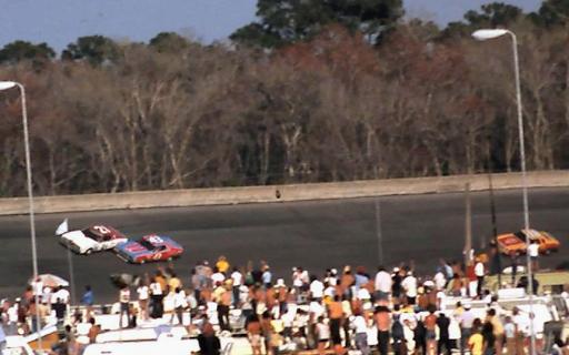 #21 David Pearson #43 Richard Petty #18 Joe Frasson Last Lap 4th Turn ...