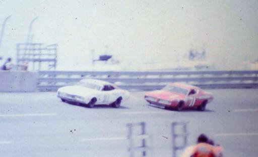 #21 David Pearson #71 Buddy Baker 1972 Motor State 400 @ Michigan ...