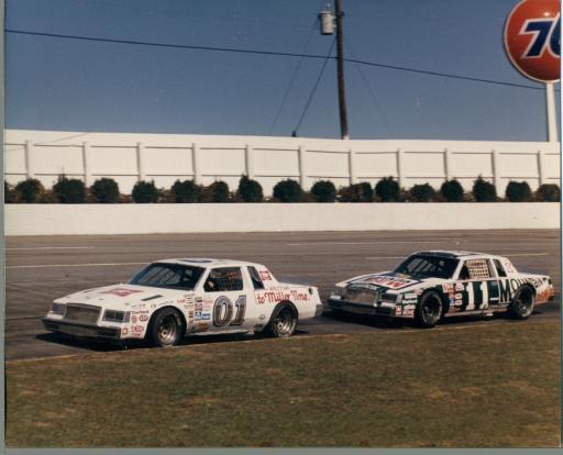 Zervakis 01 , Butch Lindley Leading At Martinsville - Gallery - Butch ...