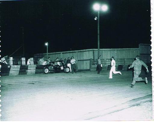 Bill Hemby Flintstone Wreck - Gallery - Cody Dinsmore | racersreunion.com