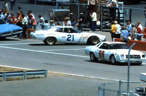 USAC #99 Verlin Eaker #21 Jack Bowser 1976 Norton Twin 200 @ Michigan ...