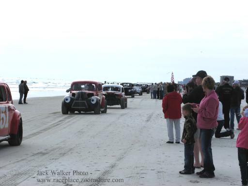 Beach Parade - Gallery - Jack Walker | racersreunion.com