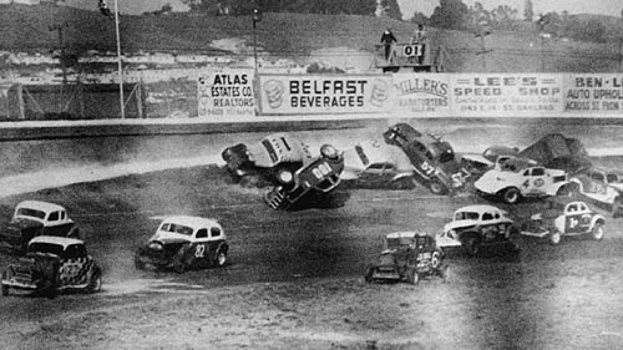 Cars-Pile-Up-At-Heidelberg-Raceway - Gallery - Bill Quinn ...