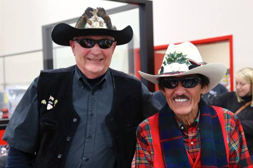 The King And The Legend At Stocks For Tots 12/10/13 - Gallery - Tim ...
