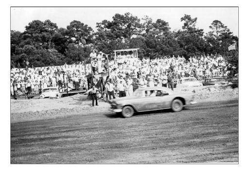 3RB070464CBS - Gallery - Bobby Williamson | racersreunion.com