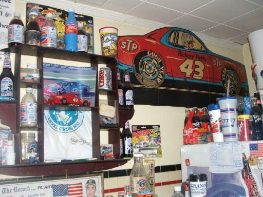 One Of Harlow Nascar Room.Jpg - Gallery - Harlow Reynolds ...