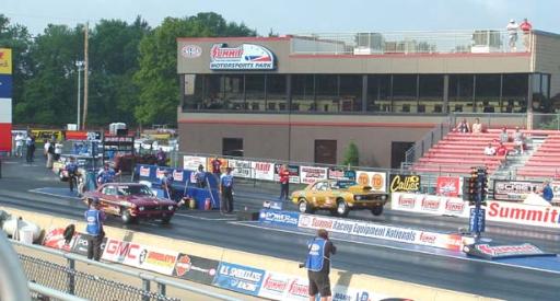 Ed Matsko Coming Off VsAllen Wade - Gallery - Tom Kasch | racersreunion.com