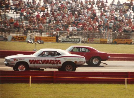 Dean Nicopolis Ss-Da 70 Ply Vs Eddie Miranian 69 Camaro 1982 Indy Class ...