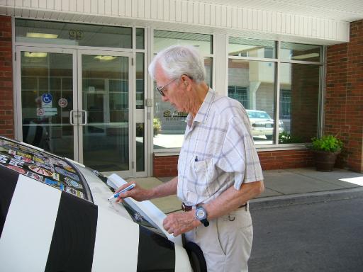 SANDY ELLIOT SIGNING PINTO - Gallery - BOB MAXWELL | racersreunion.com
