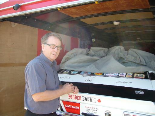 JOHN ELLIOT SIGNING PINTO - Gallery - BOB MAXWELL | racersreunion.com