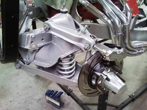 Front Suspension - Gallery - Wade Mahaffey | racersreunion.com