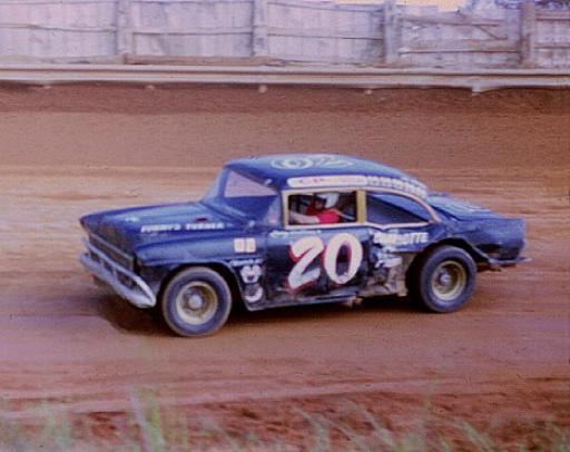 Larry Wallace - Gallery - gary66 | racersreunion.com